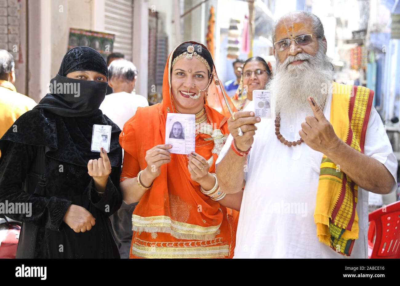 Hindu muslim unity hi-res stock photography and images - Alamy