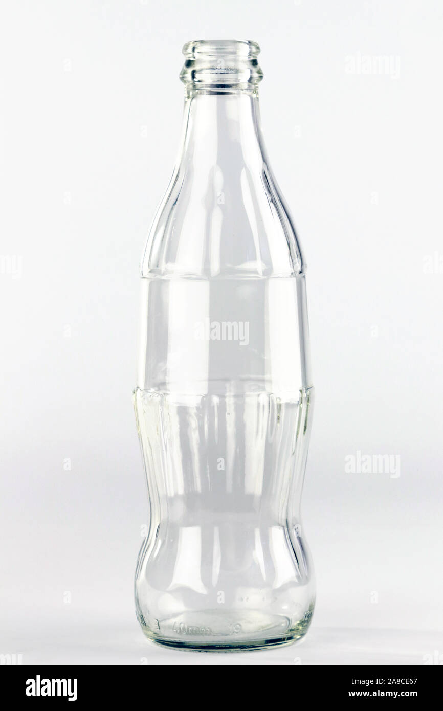 Coca cola glass bottle hi-res stock photography and images - Alamy
