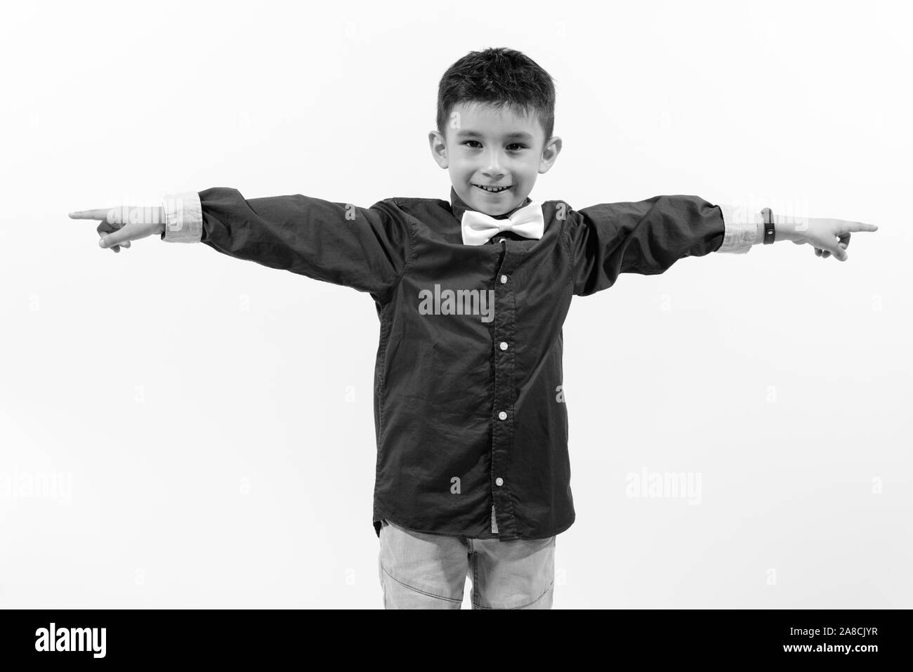 People looking in different directions hi-res stock photography and ...