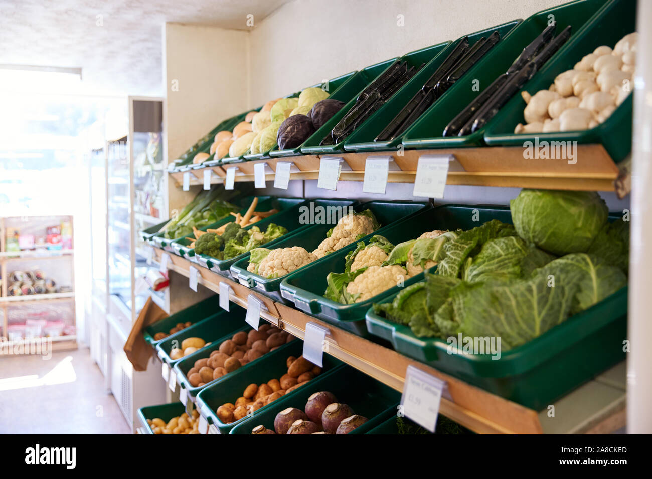 Display Of Fresh Vegetables In Organic Farm Shop Stock Photo - Alamy
