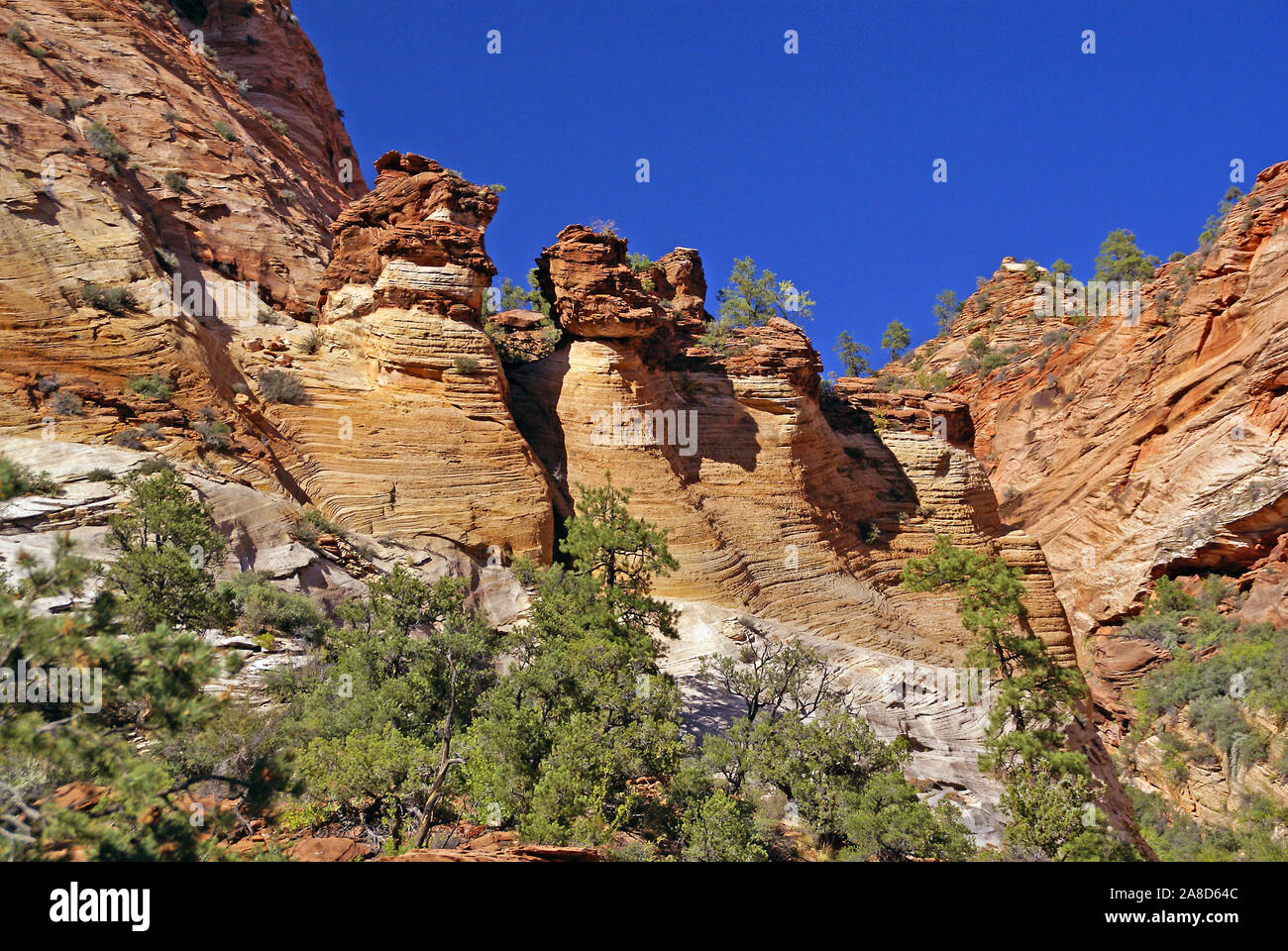 Sandstone spires hi-res stock photography and images - Alamy