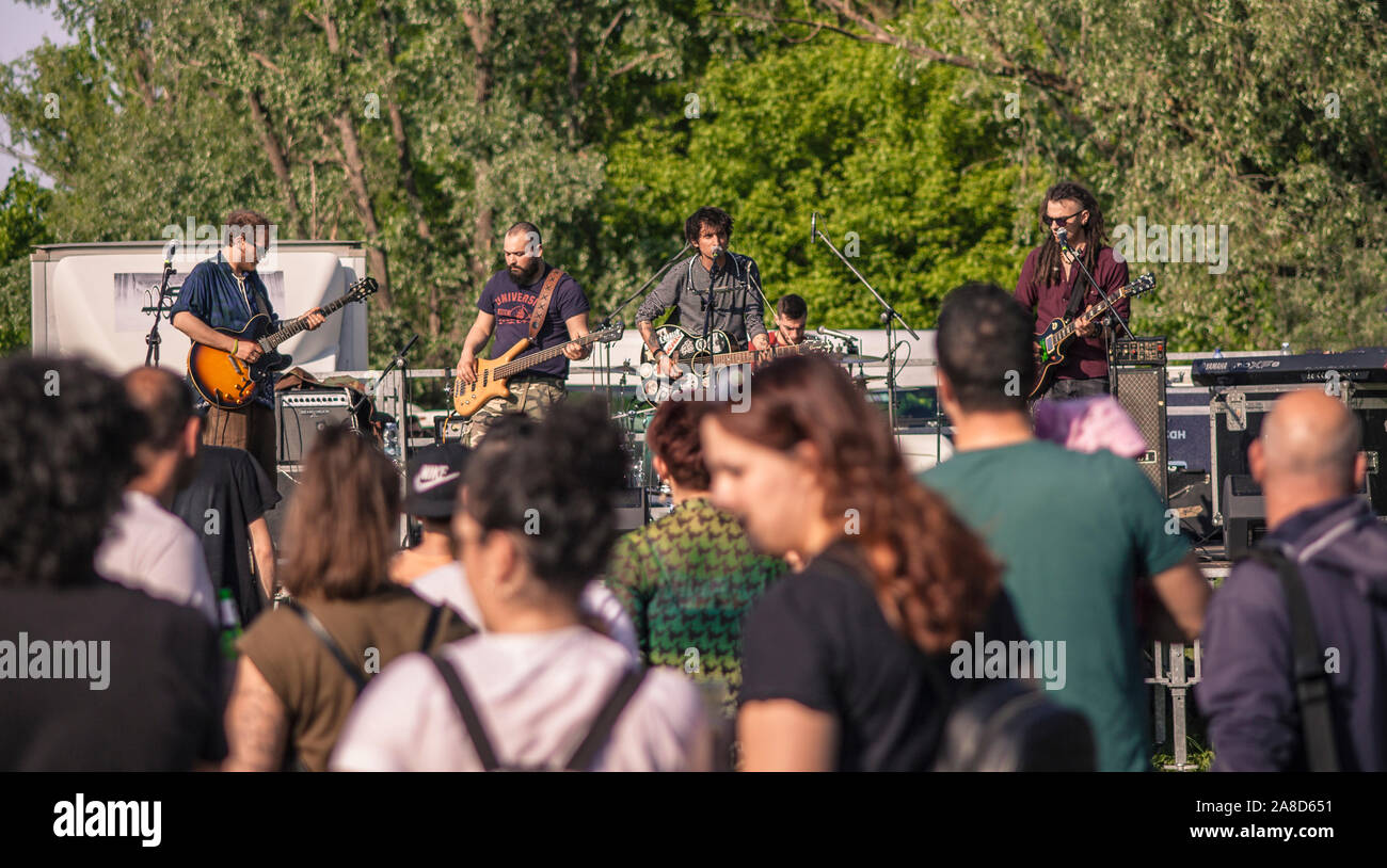 The band gala night hi-res stock photography and images - Alamy