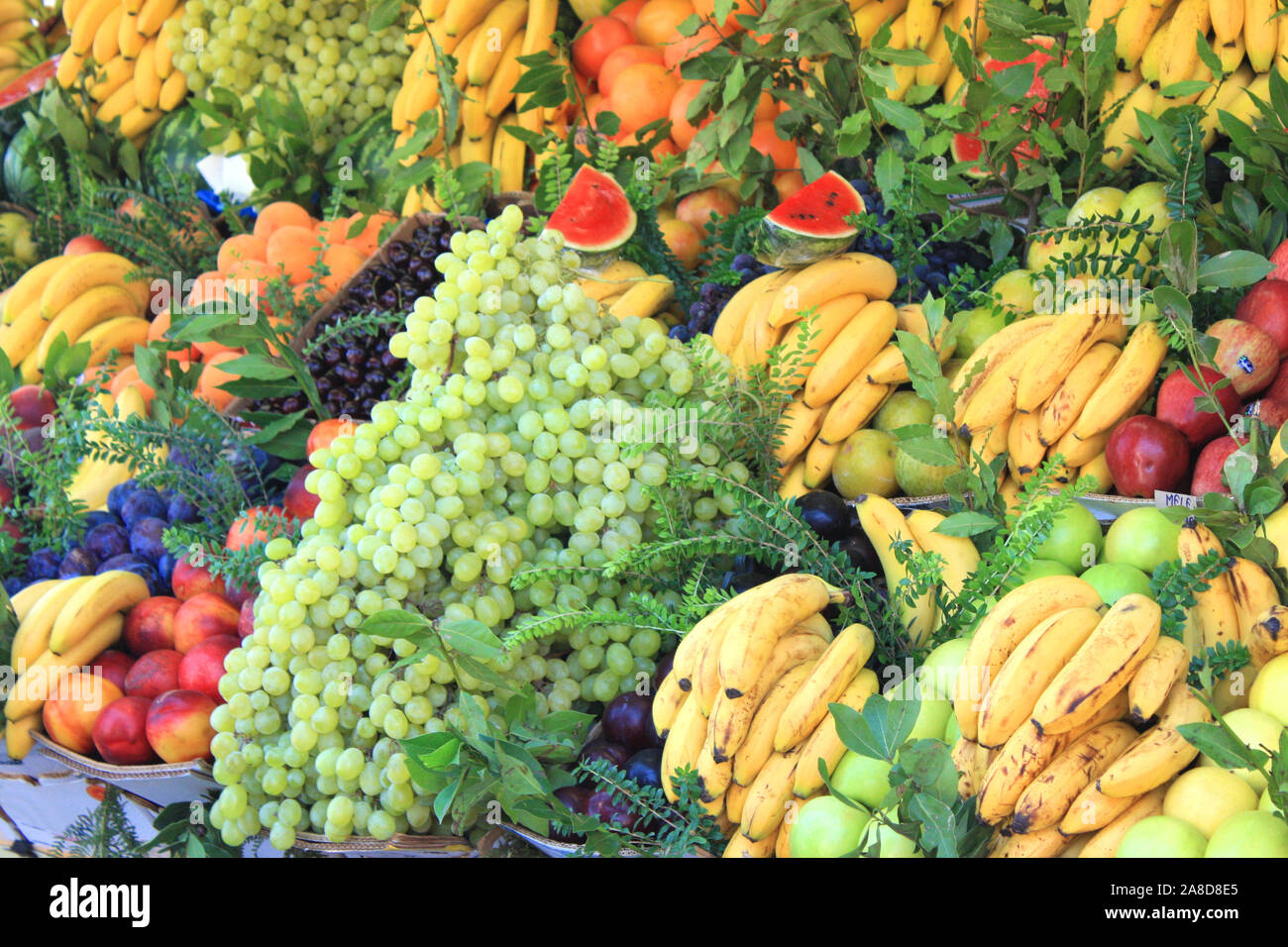 Fruit market stall Stock Photo - Alamy