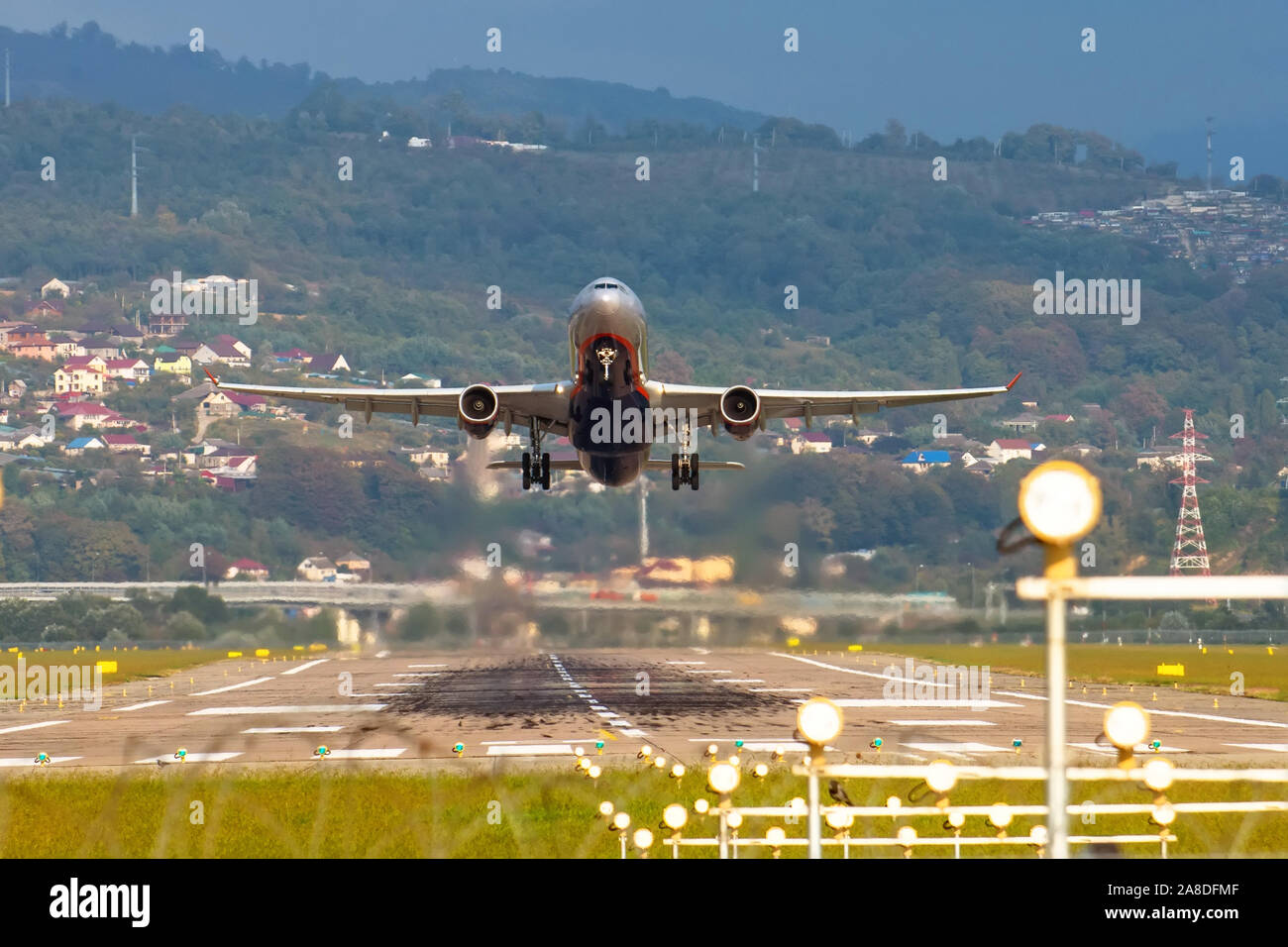 Take off plane hi-res stock photography and images - Alamy