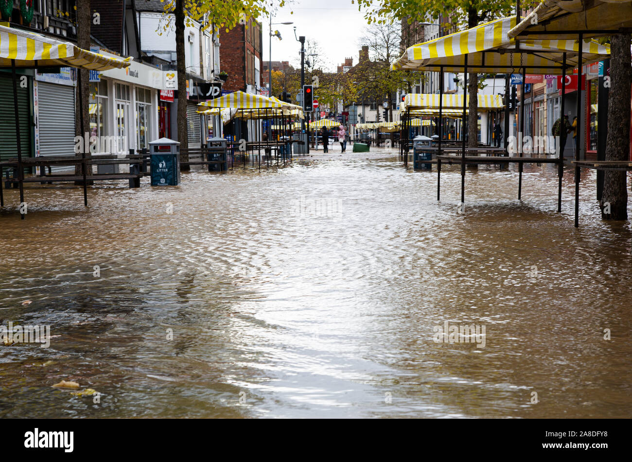 Worksop town centre flooded hi-res stock photography and images - Alamy