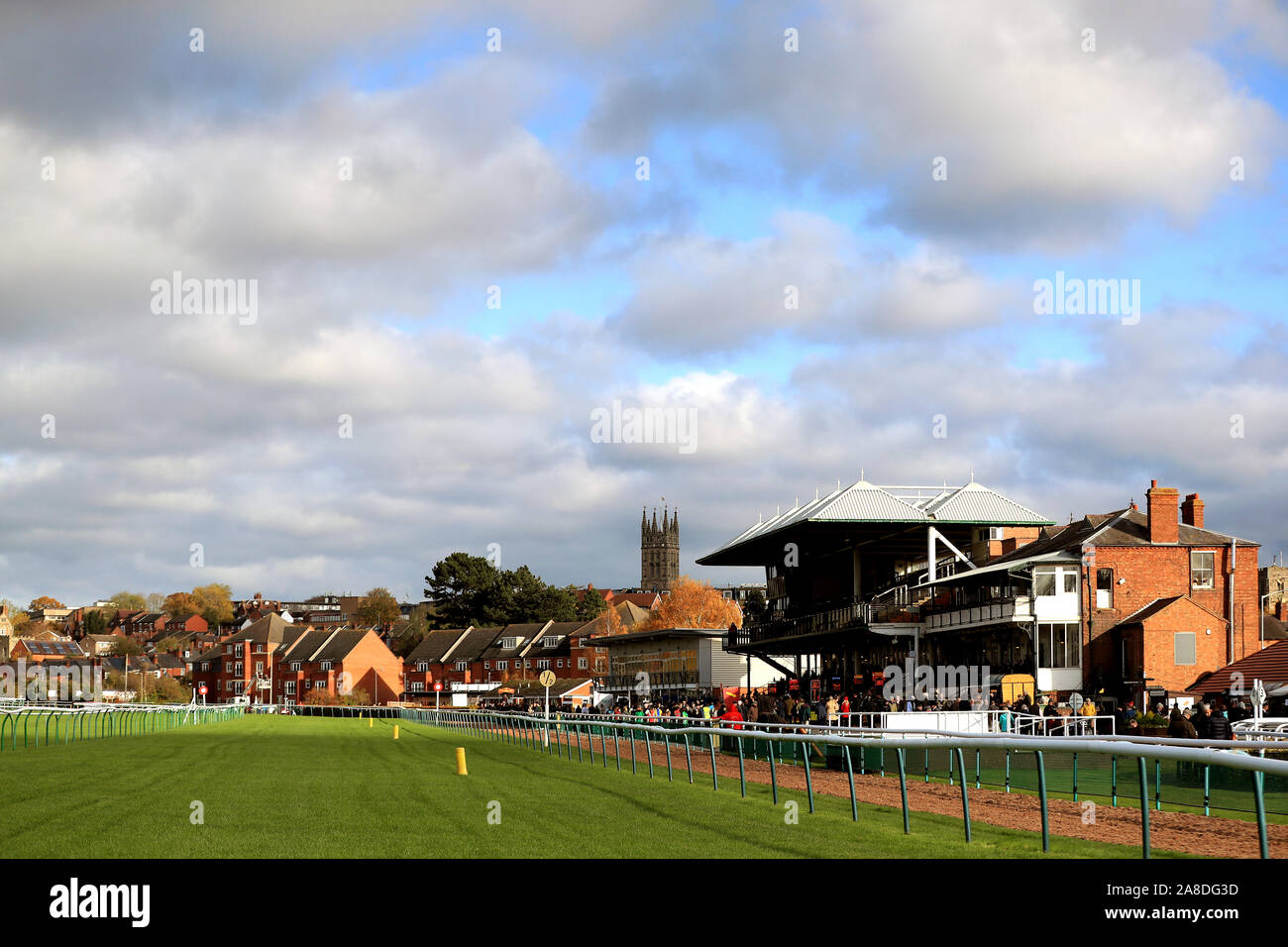A general view of Warwick Racecourse Stock Photo - Alamy