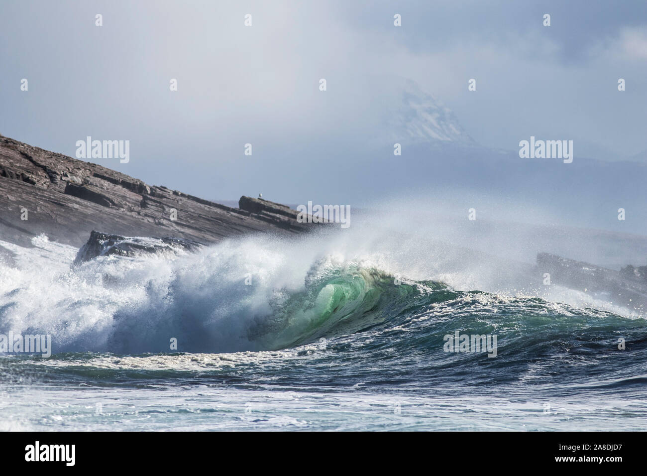Spectacular waves hi-res stock photography and images - Alamy