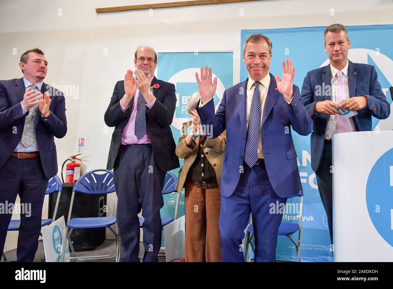 Nigel farage waves onstage hi-res stock photography and images - Alamy