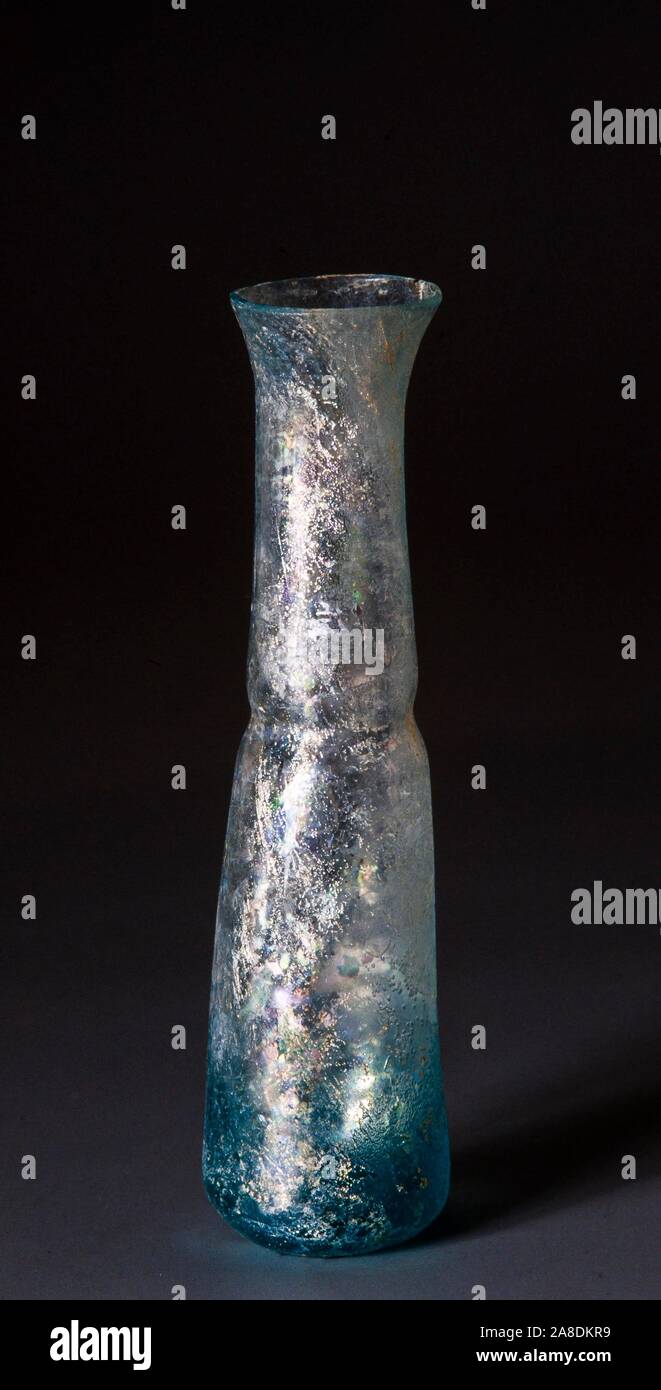 Roman glass hi-res stock photography and images - Alamy