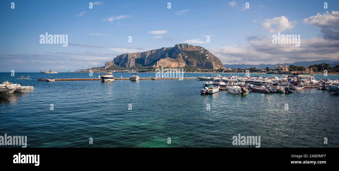 Gulf of mondello hi-res stock photography and images - Alamy