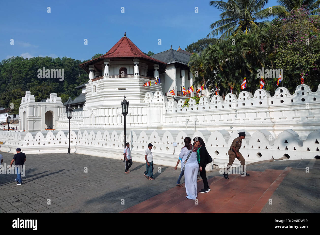 Temple Of The Tooth, Royal Palace Complex, Kandy, Central Province, Sri ...