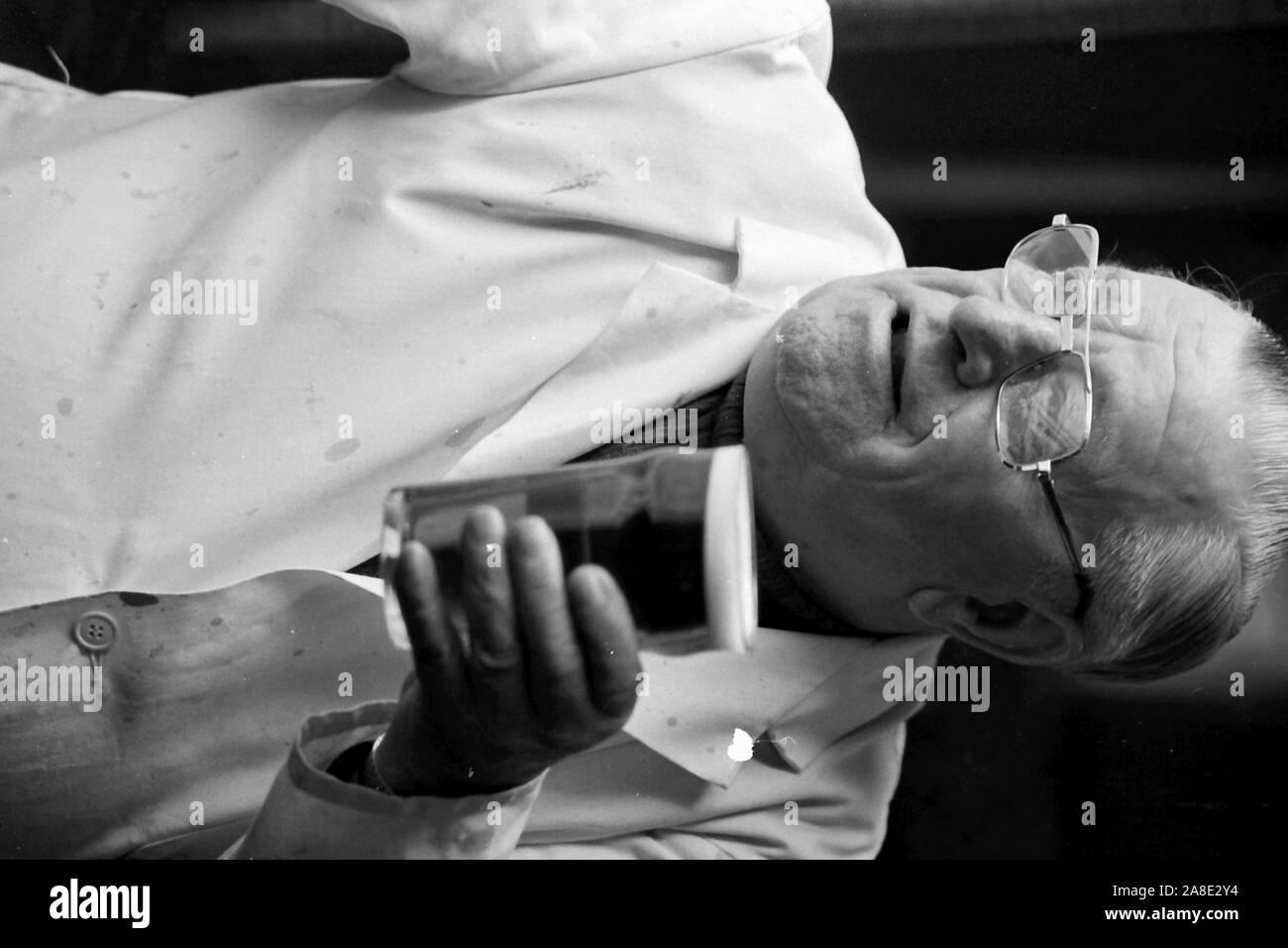 Pub regulars hi-res stock photography and images - Alamy