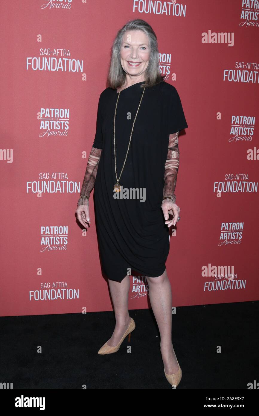 Susan sullivan hi-res stock photography and images - Alamy