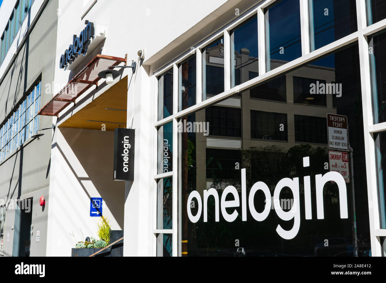 Onelogin hi-res stock photography and images - Alamy