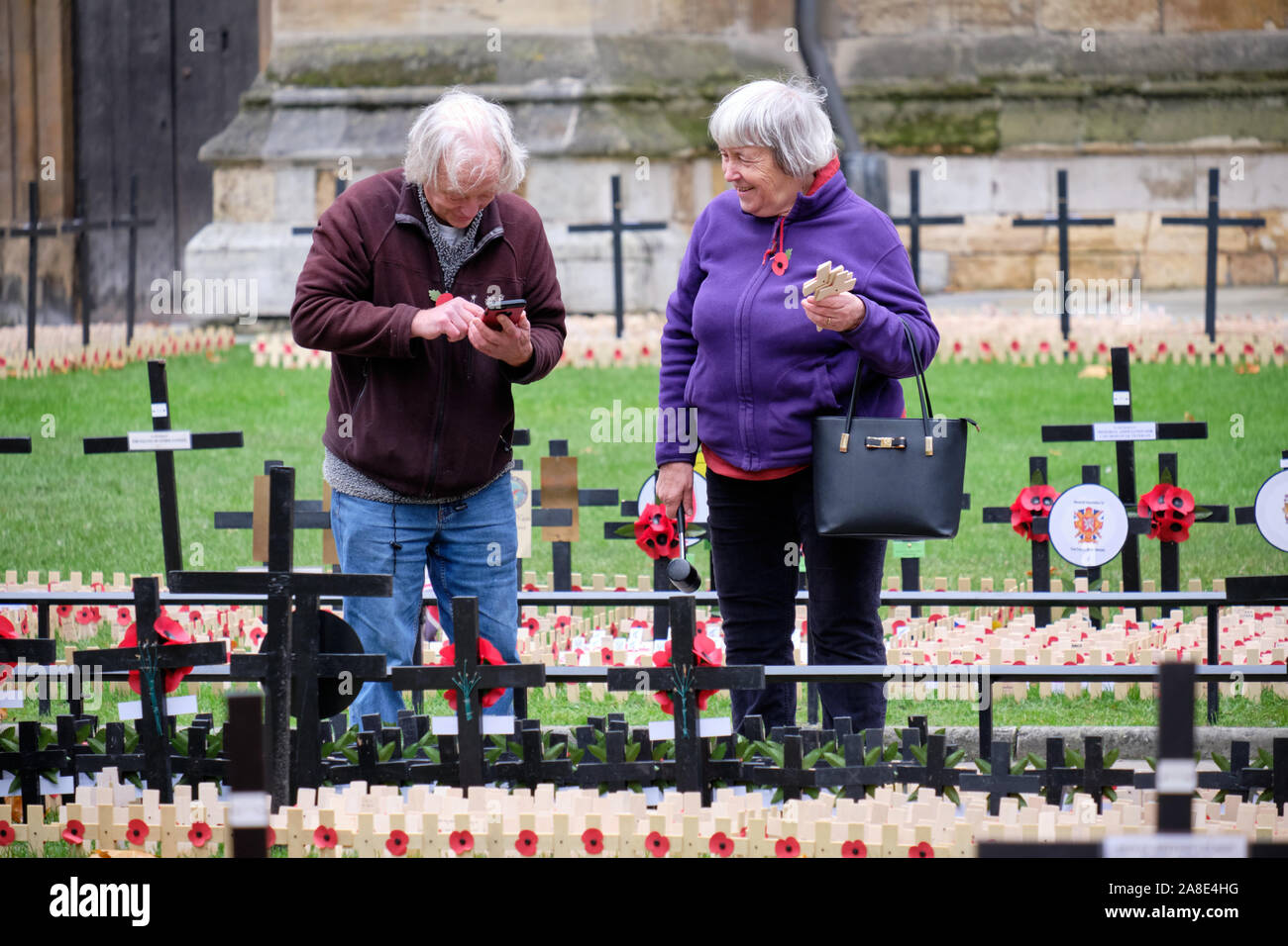 Westminster abbey remembrance day hi-res stock photography and images ...