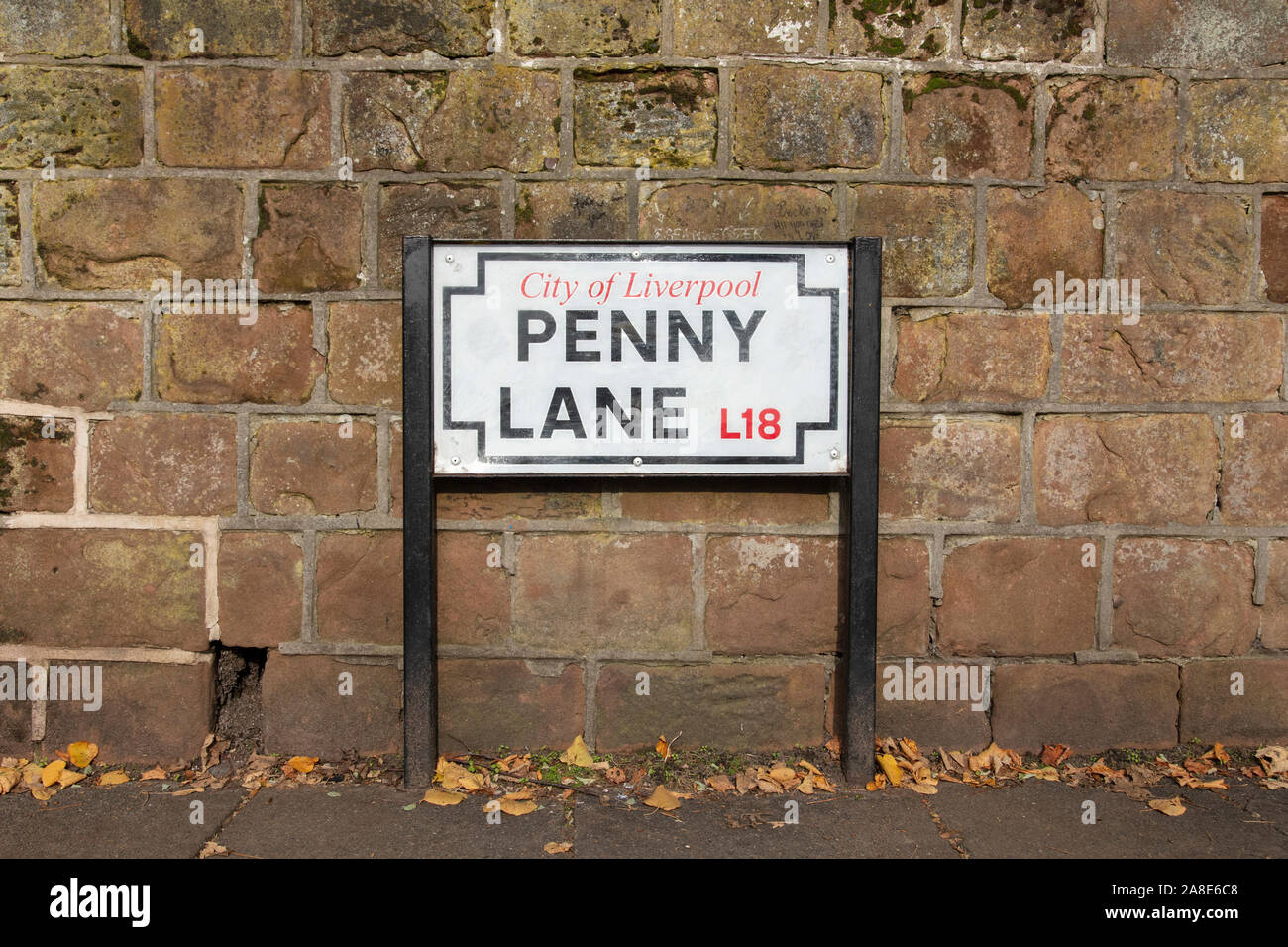 Penny lane liverpool hi-res stock photography and images - Alamy