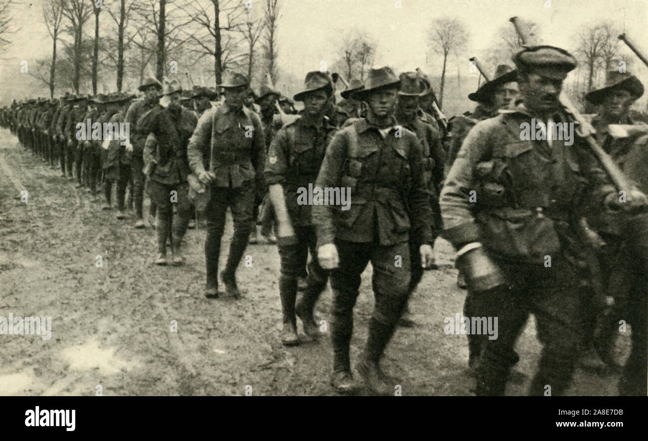 Anzac soldiers hi-res stock photography and images - Alamy