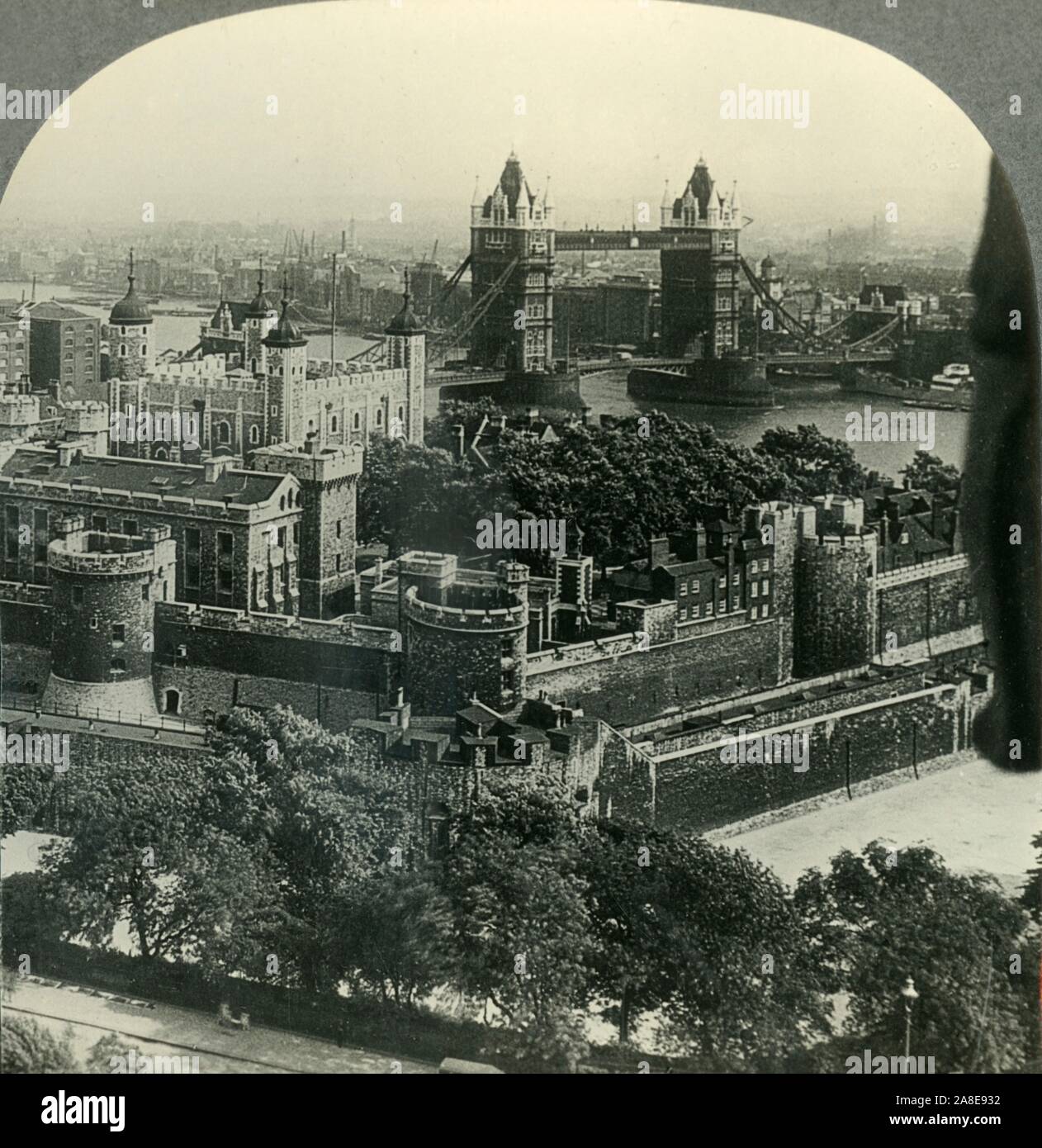 'The Tower of London and the Tower Bridge, London, England', c1930s ...