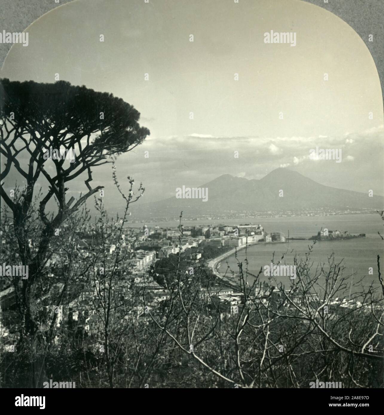 1930s mount vesuvius hi-res stock photography and images - Alamy