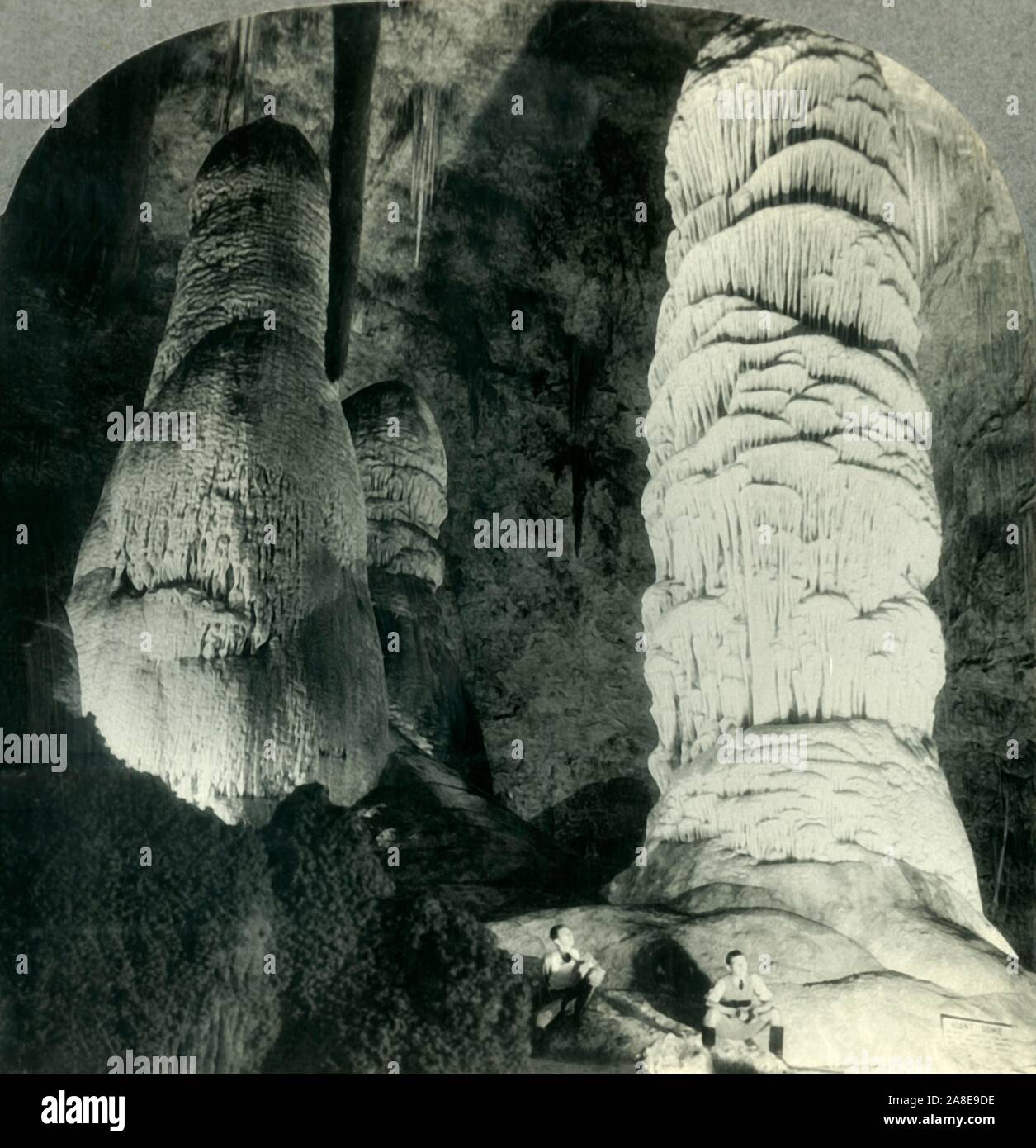 'The Giant Dome, the World's Largest Known Stalagnite (60 million years ...