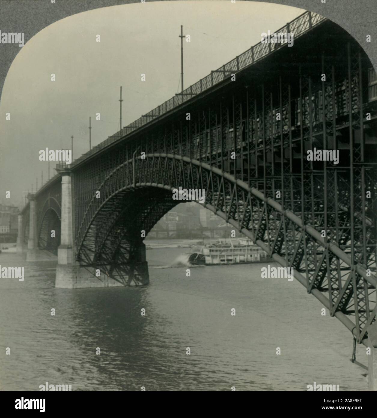 'The Ten Million Dollar Ead's Bridge over the Mississippi River at St ...