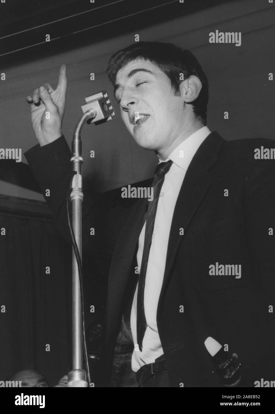 Andy Cooper singing with Riverside Jazz Band, Cambridge, 1962 Stock ...