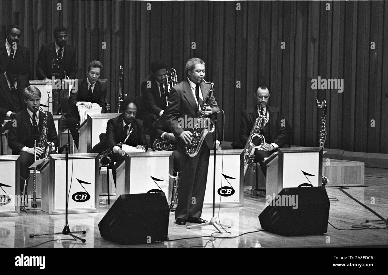 Count basie orchestra hi-res stock photography and images - Alamy