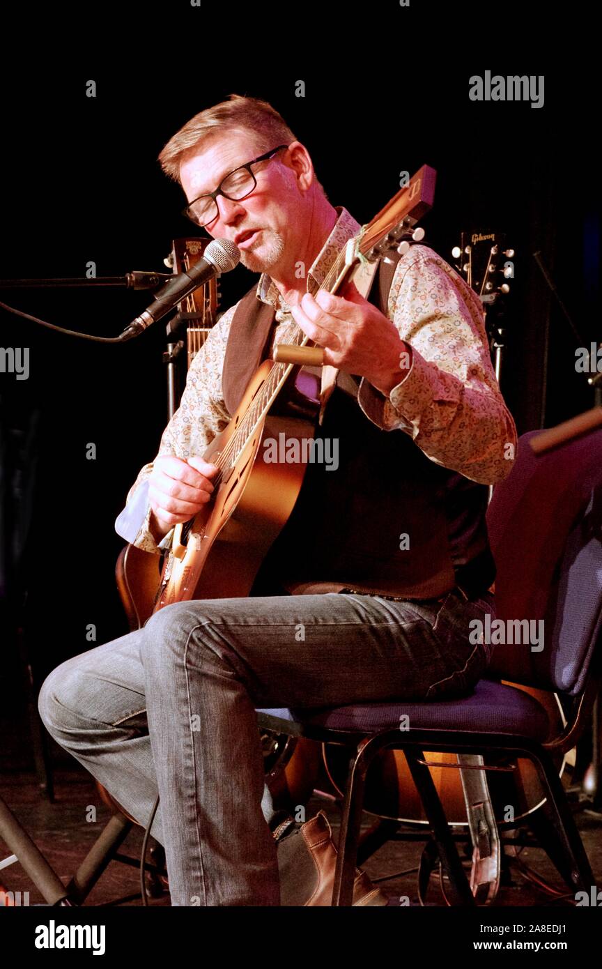 Gogoville blues stars hi-res stock photography and images - Alamy