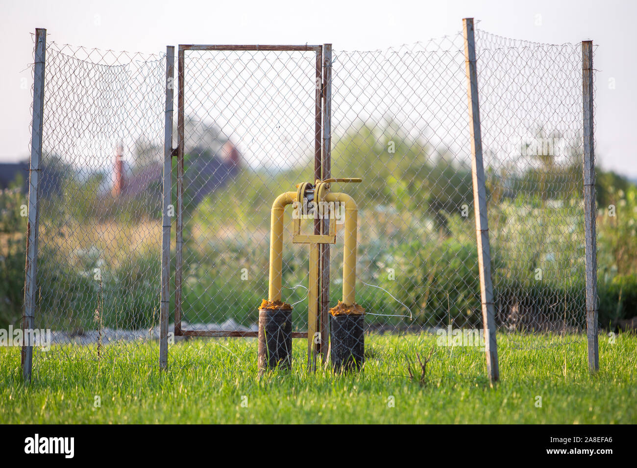 Blocking valve hi-res stock photography and images - Alamy