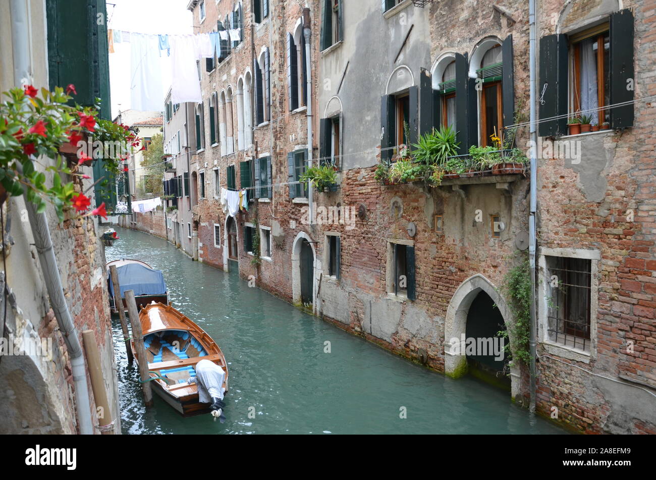 Canals of the world hi-res stock photography and images - Alamy