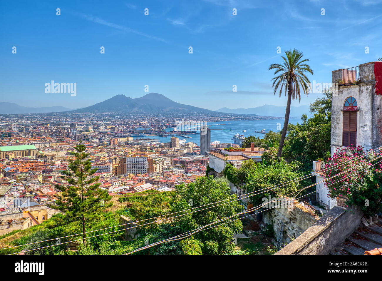 City mount vomero hi-res stock photography and images - Alamy