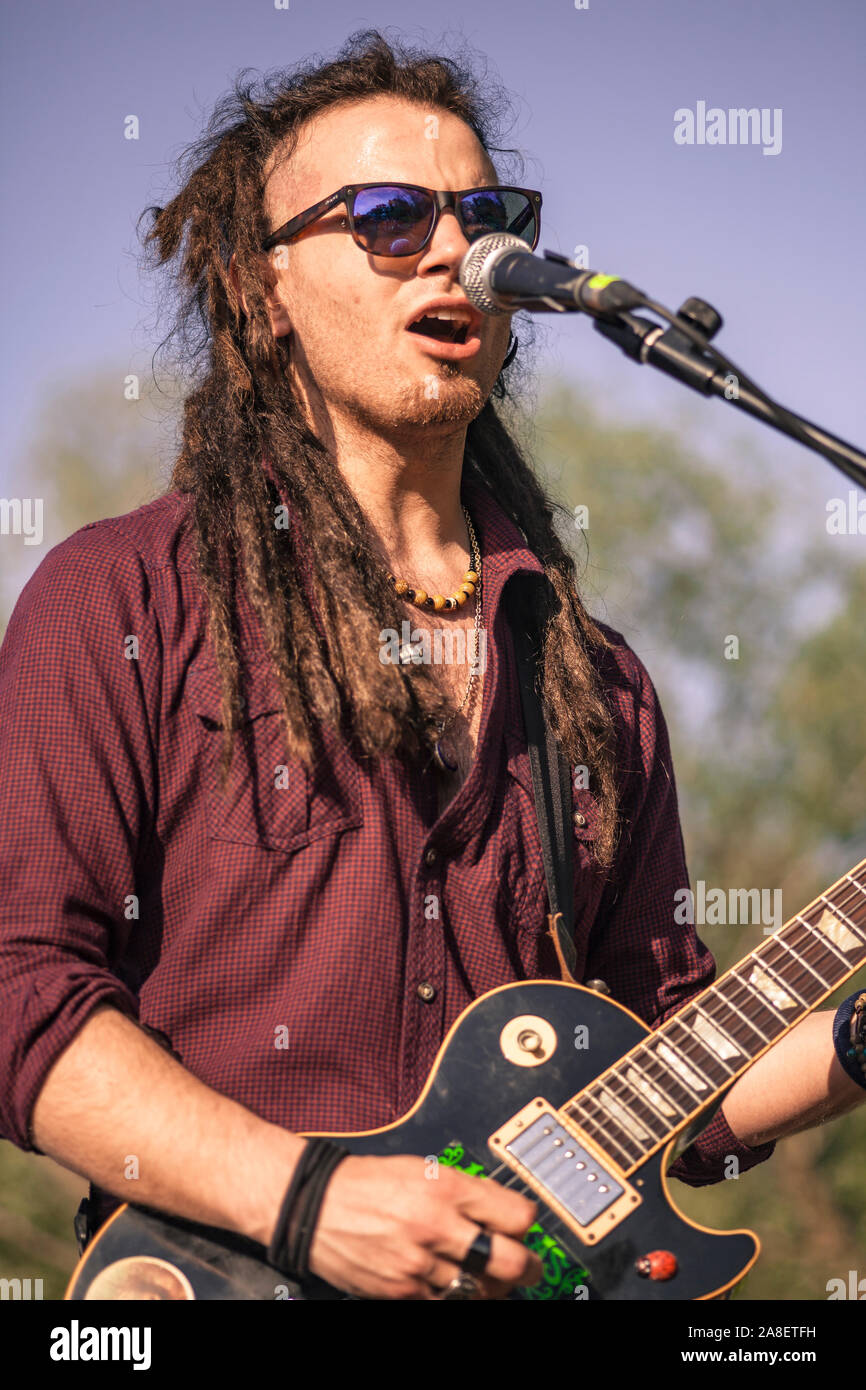 Rasta boy hat hi-res stock photography and images - Alamy