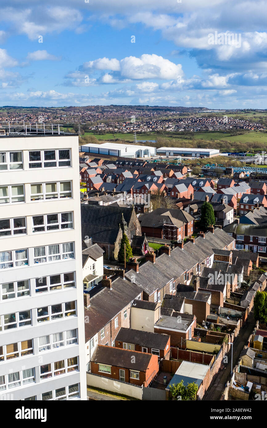 Aerial council tower blocks london hi-res stock photography and images ...