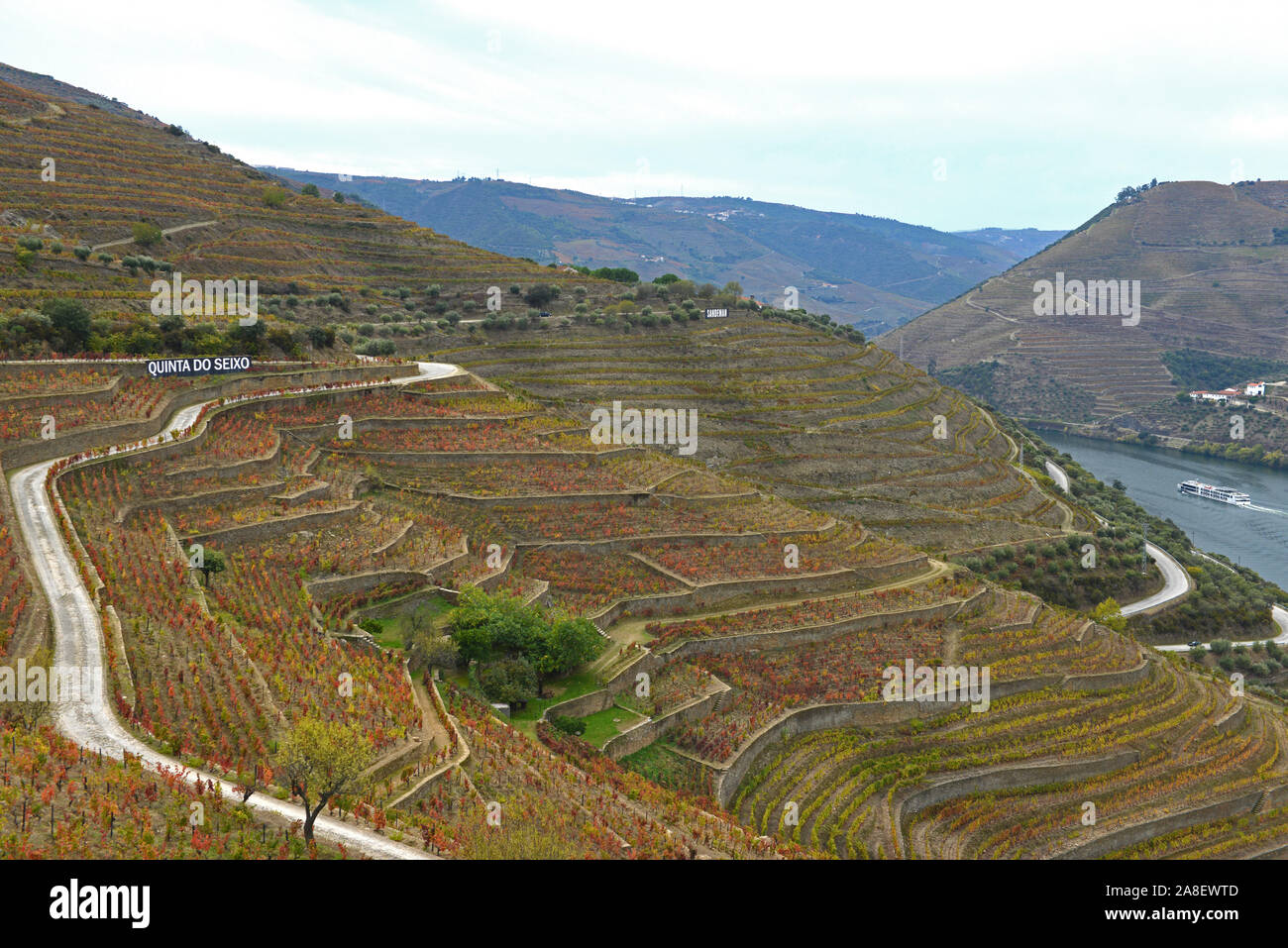 Scenic Douro River Cruise Stock Photo - Alamy