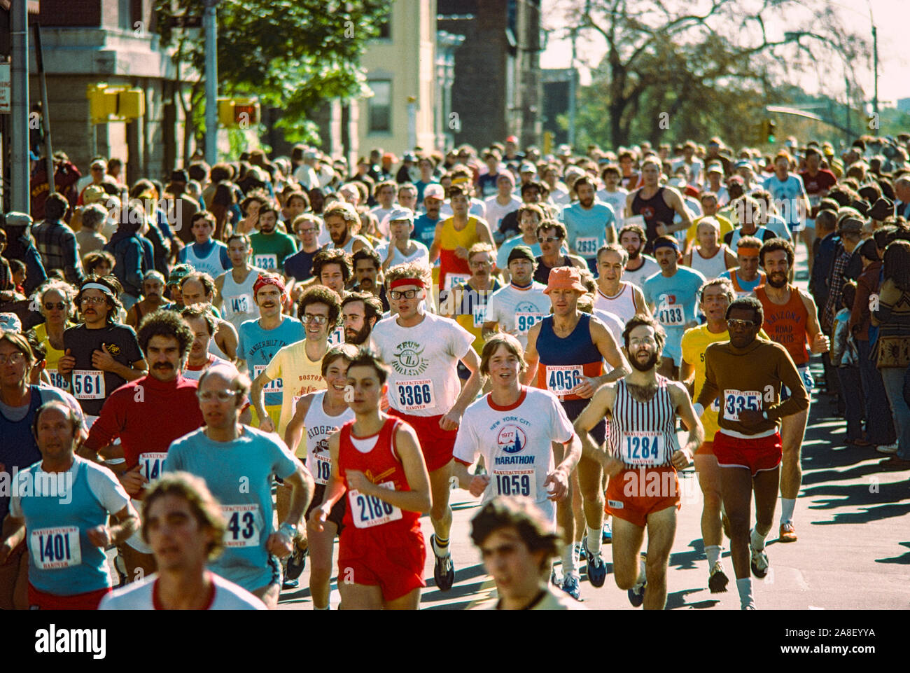 Runners in Brooklyn competing in the 1977 NYC Marathon Stock Photo - Alamy
