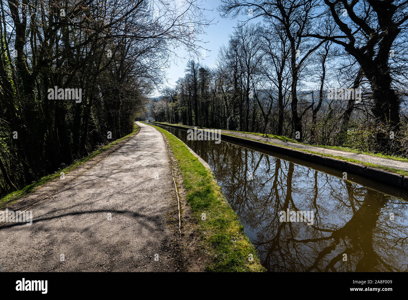 Highest canal aqueduct in the world hi-res stock photography and images ...