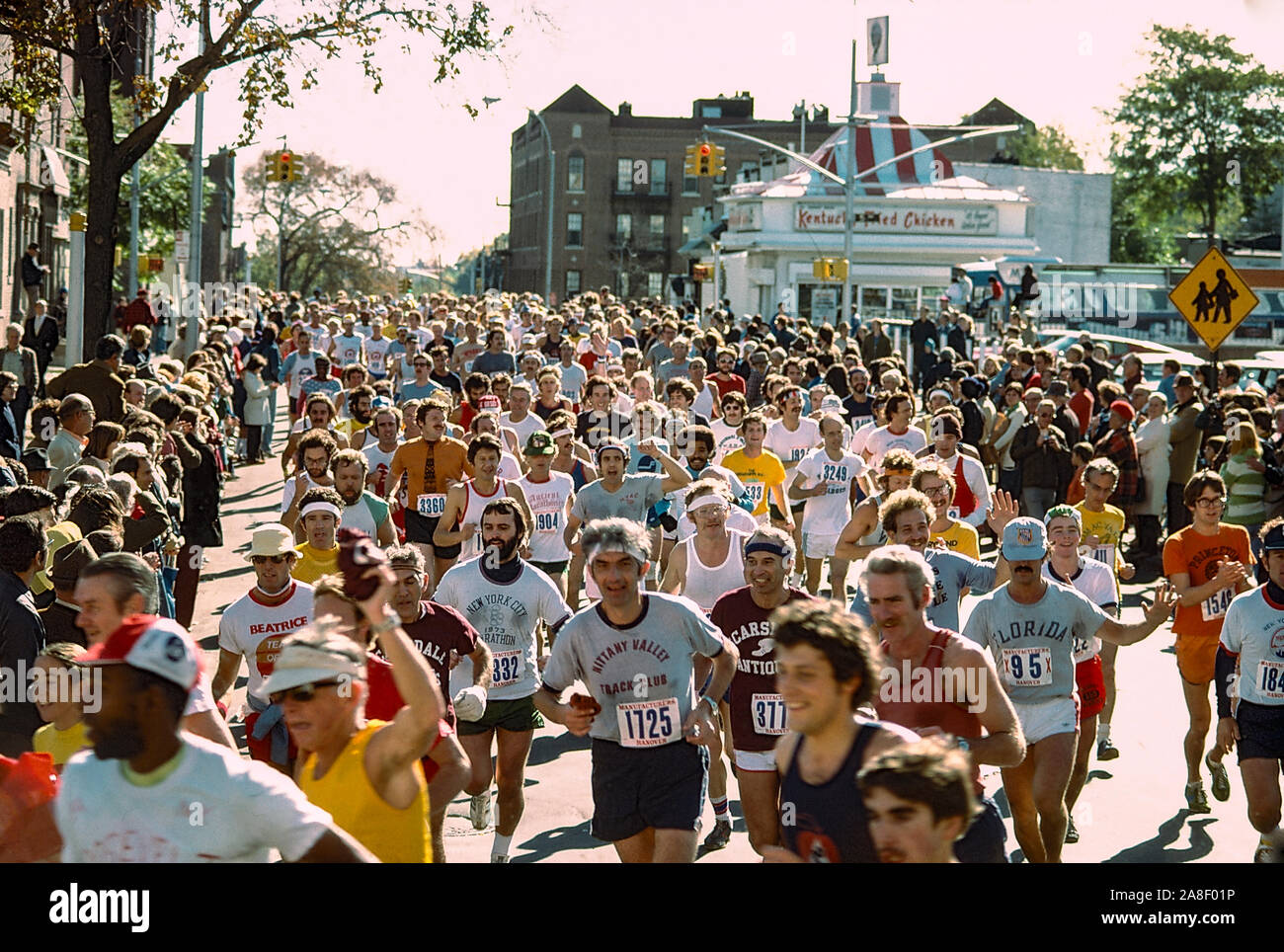 Runners in Brooklyn competing in the 1977 NYC Marathon Stock Photo - Alamy