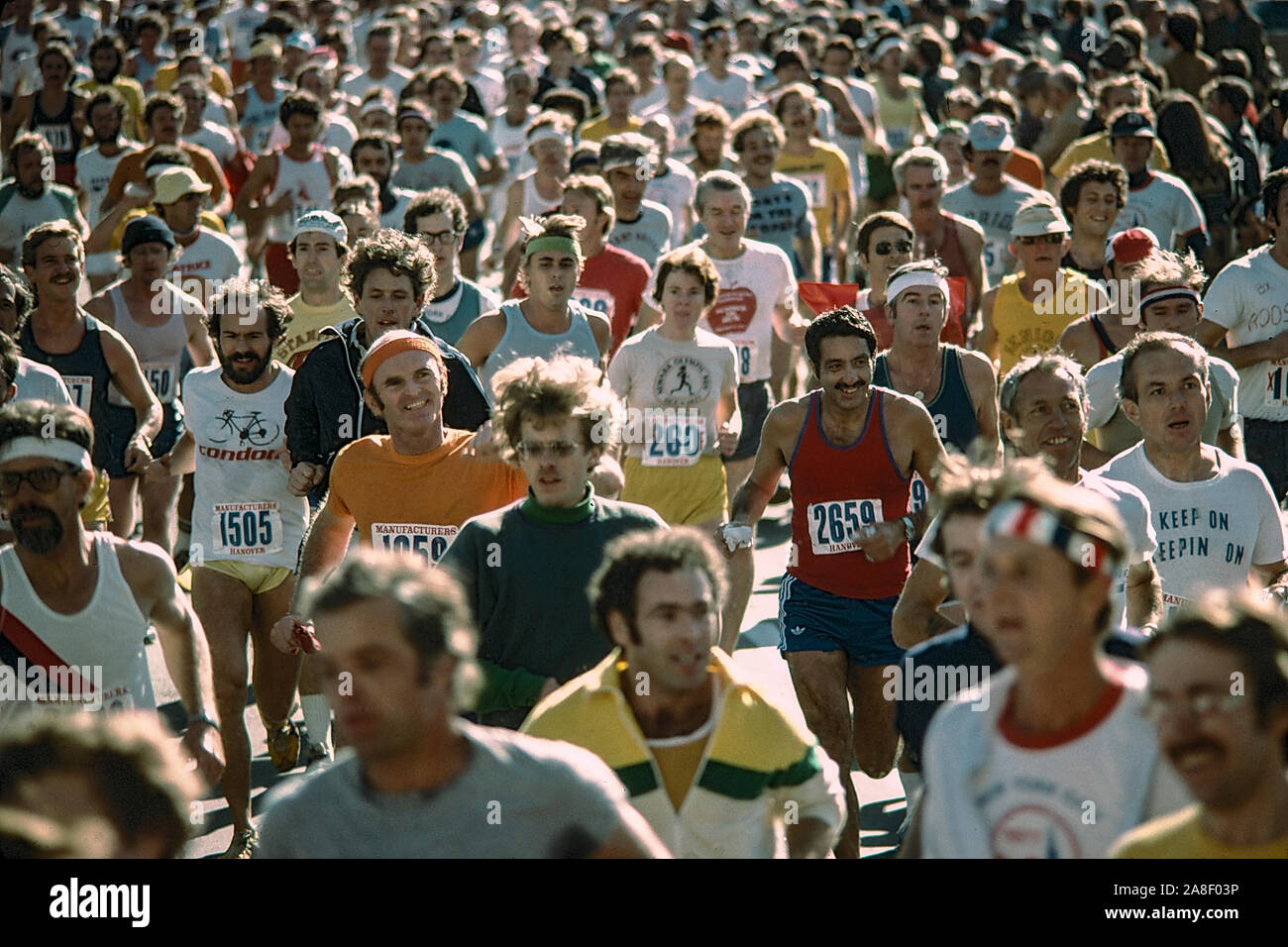 Runners in Brooklyn competing in the 1977 NYC Marathon Stock Photo - Alamy