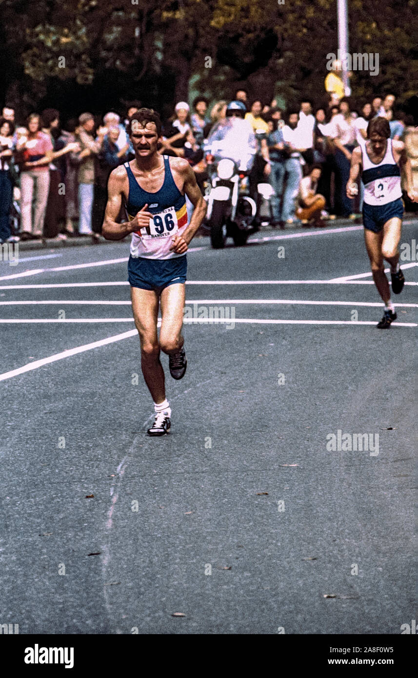 Runners competing in central park hi-res stock photography and images ...