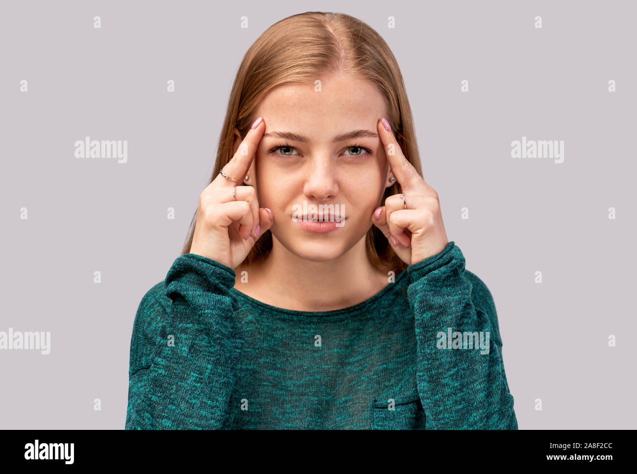 girl with ginger hair green eyes wearing sweater Stock Photo - Alamy