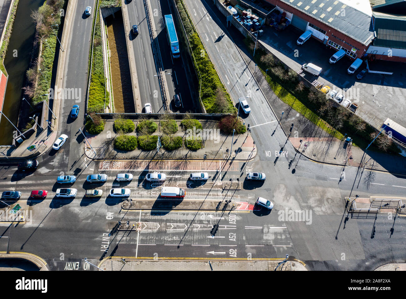 Stand still aerial view car hi-res stock photography and images - Alamy