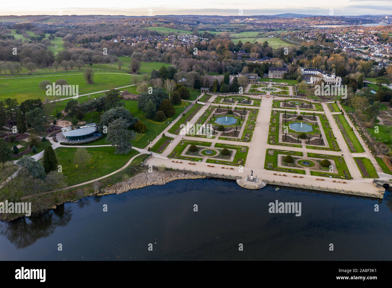 Formal italianate gardens trentham gardens hi-res stock photography and ...
