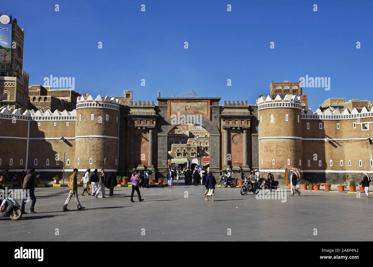 Sana'a / Yemen - 30 Dec 2012: Bab al-Yemen, the vintage gate in Sana'a ...