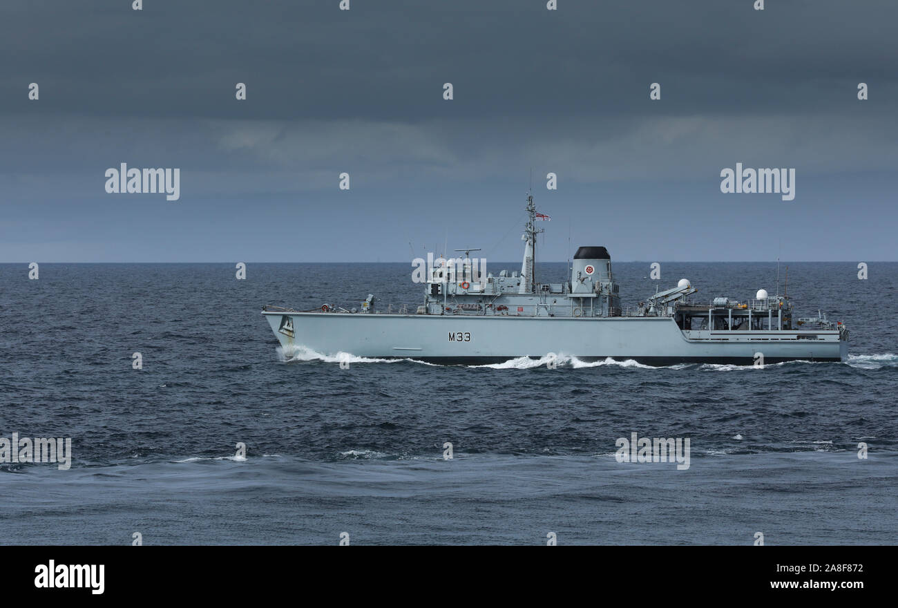 The Hunt class mine hunter HMS Brocklesby operating in UK waters Stock ...
