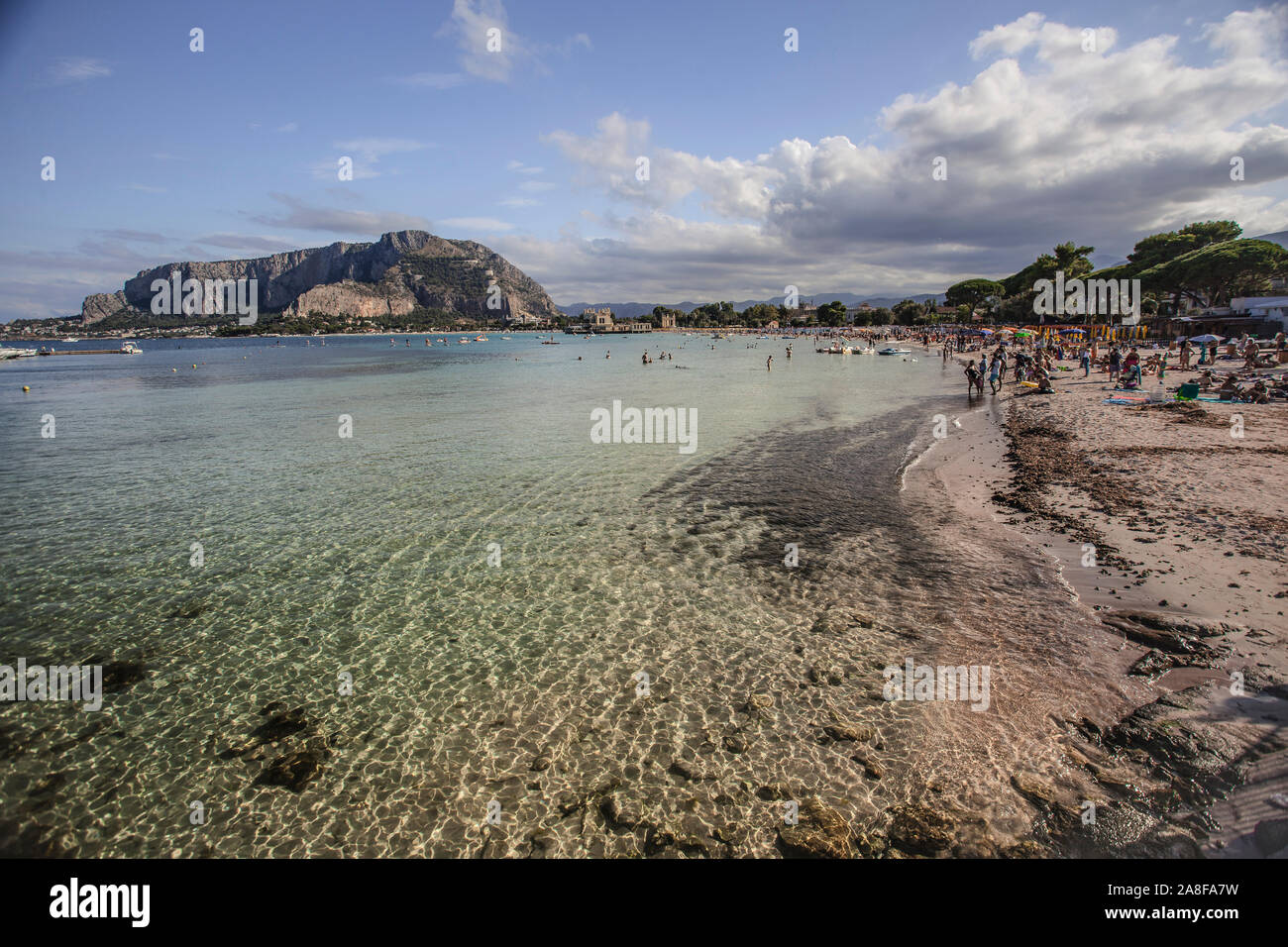 Mondello beach with tourists #5 Stock Photo - Alamy