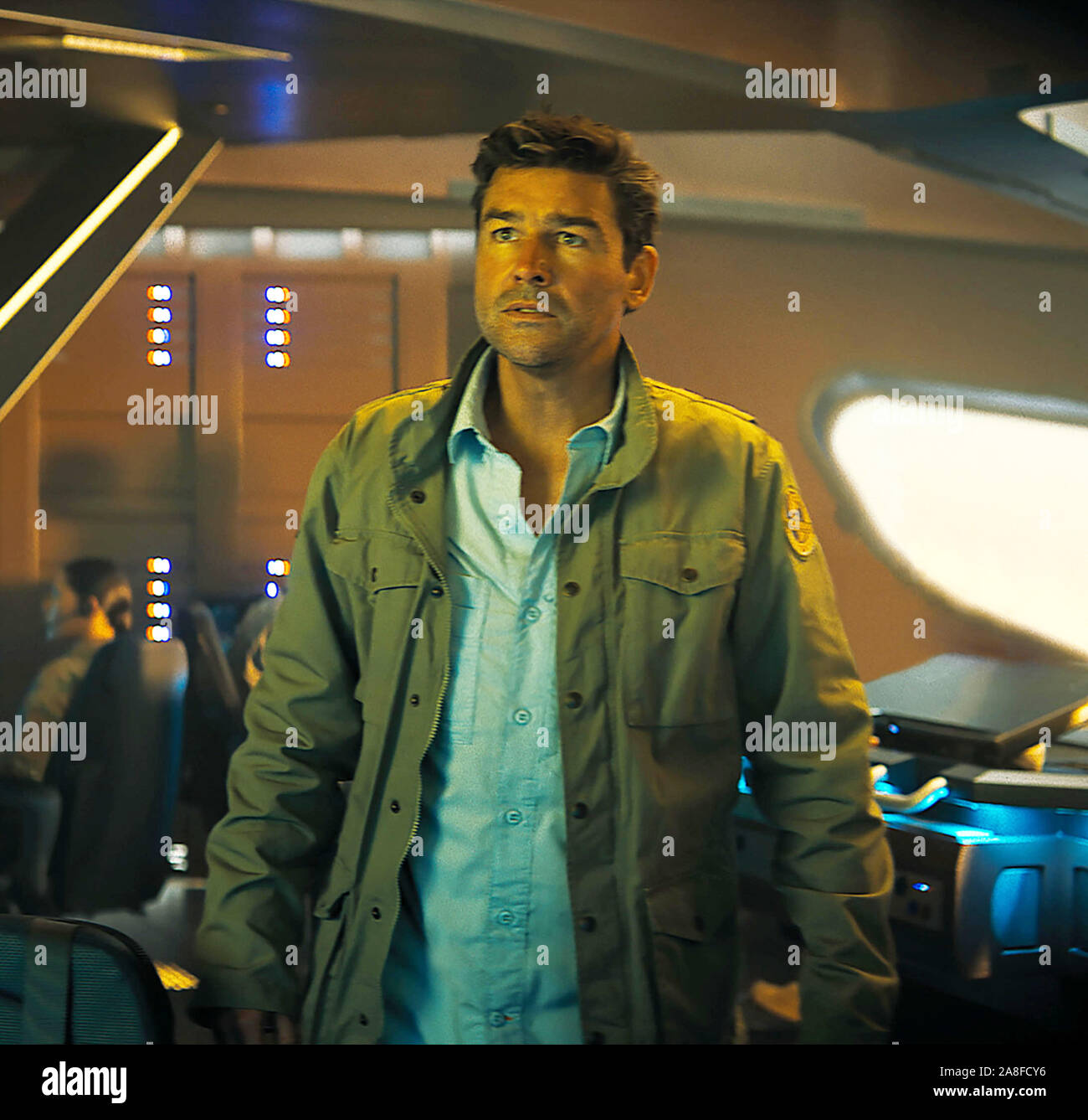 USA. Kyle Chandler in a scene from the ©Warner Bros. new movie ...