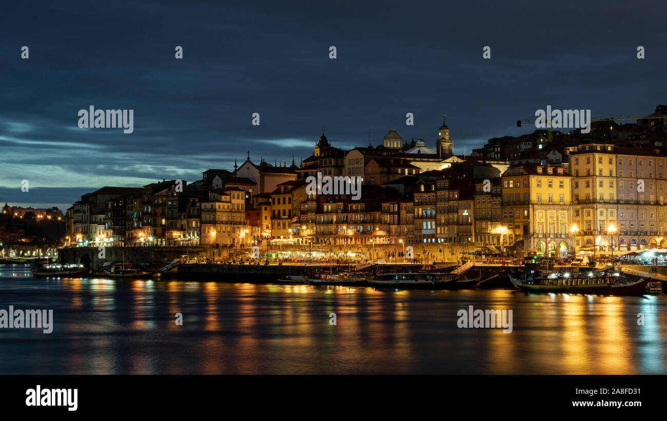 Dramatic night lights at Douro River. Porto, Portugal Stock Photo - Alamy