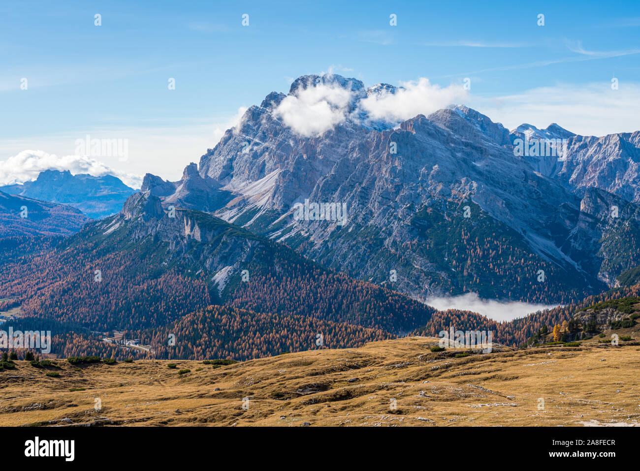 Beautiful mountain landscape surrounding the famous Tre Cime di ...