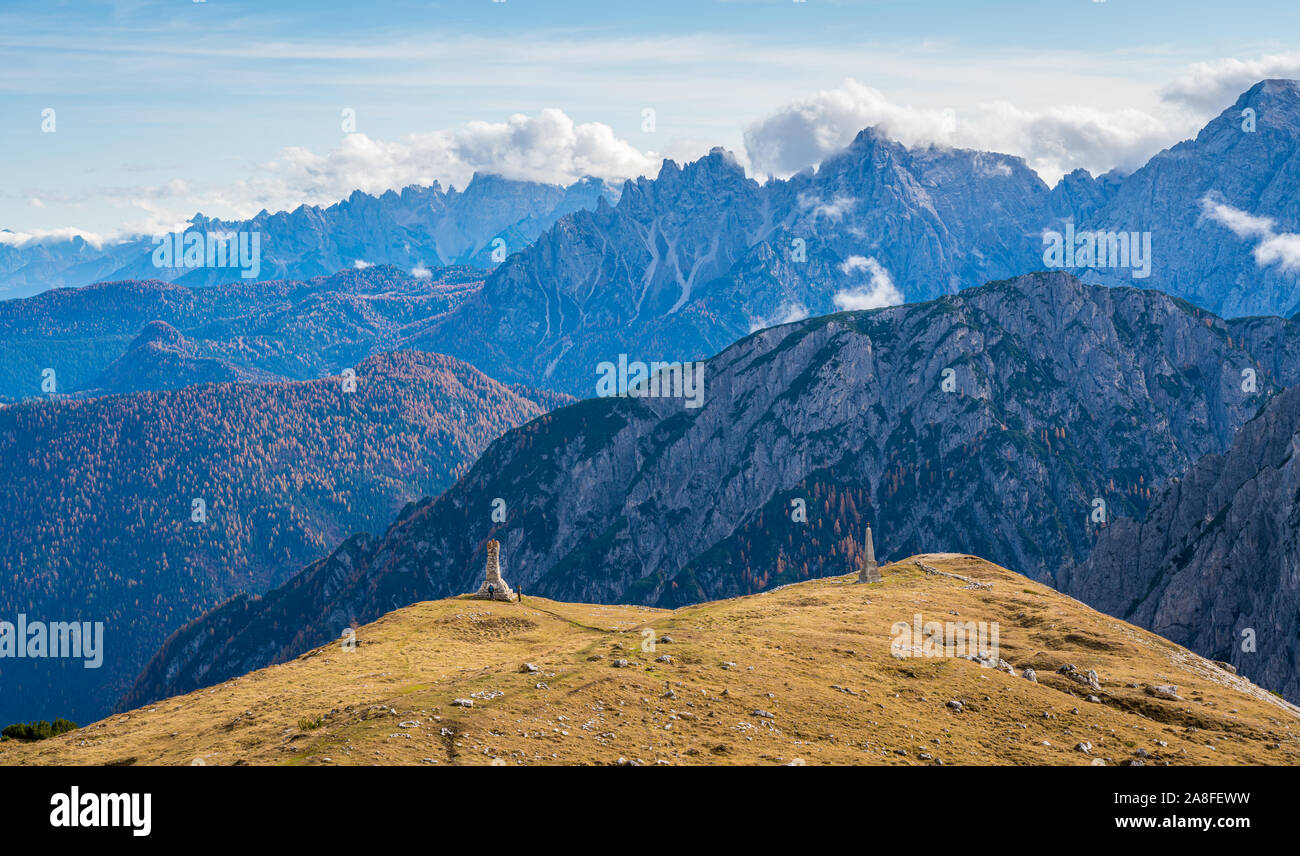Beautiful mountain landscape surrounding the famous Tre Cime di ...