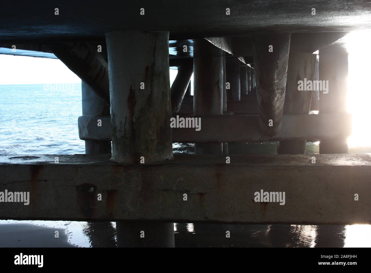 Jetty pole pylon hi-res stock photography and images - Alamy